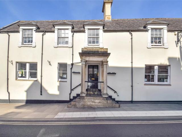 Room at High Street, Calne