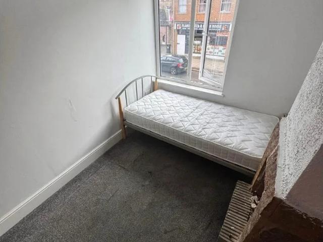 Room at High Street, Forest of Dean