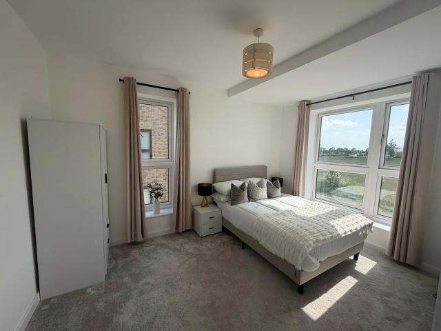 Room at High Street, Huntingdonshire