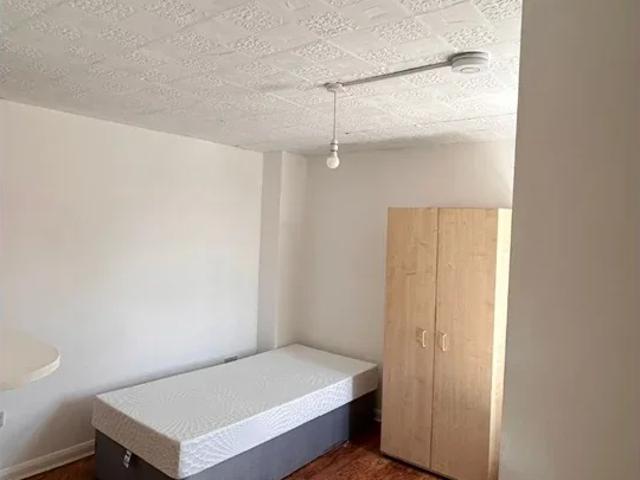 Room at High Street Harlesden, Greater London