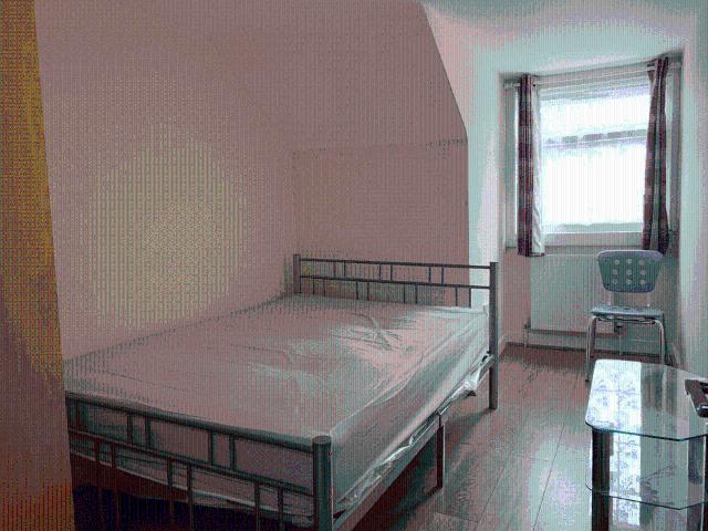 Room at High Road, Greater London
