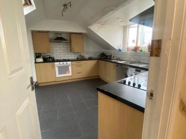 Room at High Road, Greater London