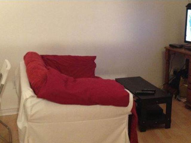Room at High Road, Greater London