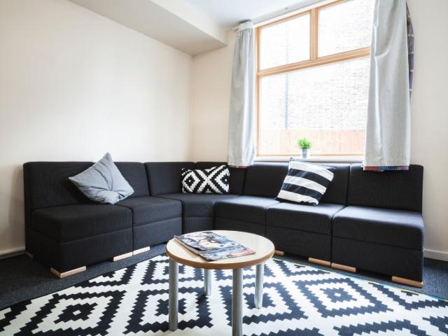 Room at High Road, Greater London