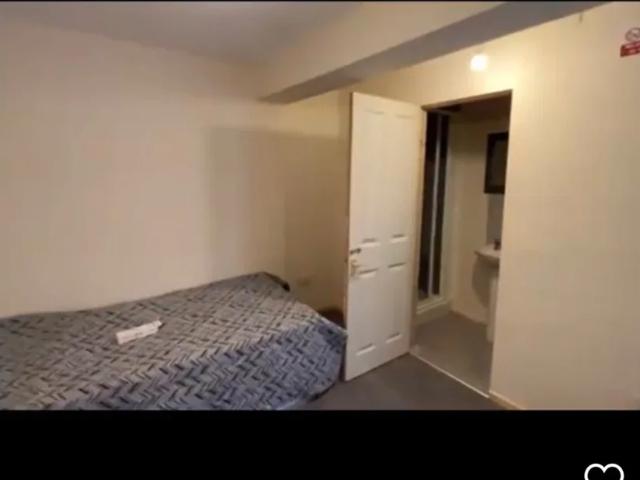 Room at High Town Road, Luton