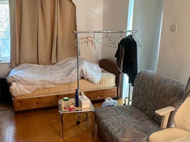 Room at Highbury Hill, Greater London