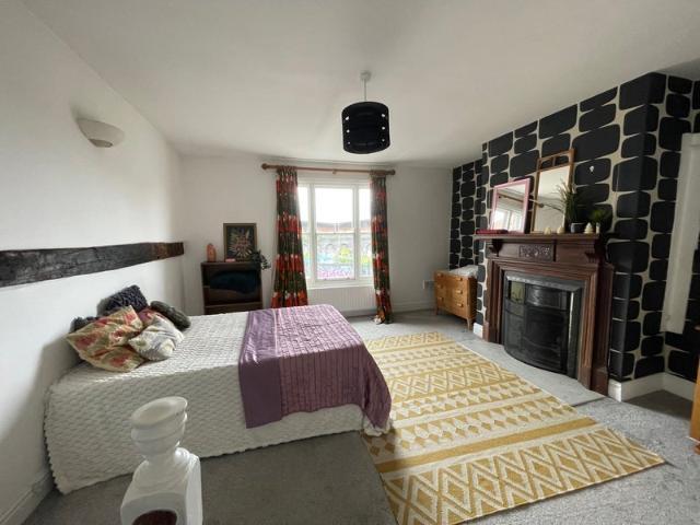 Room at Highcross Street, Leicester