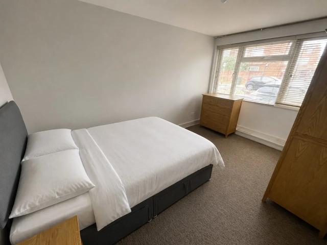 Room at Highfield Road, Portsmouth