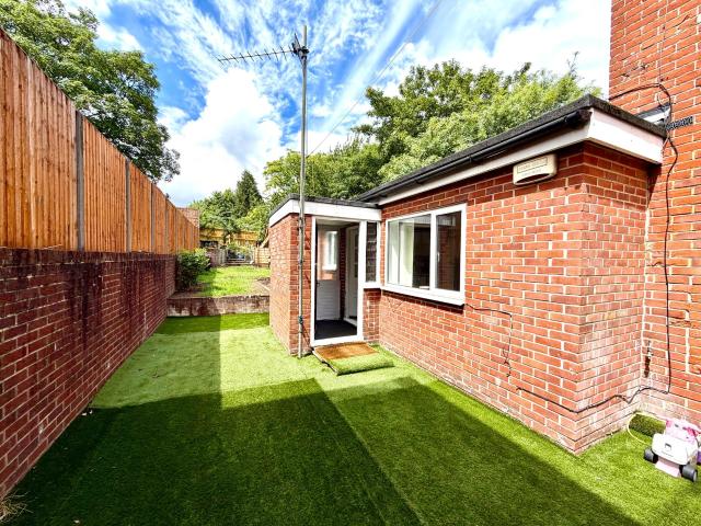 Room at Highfield Road, Southampton