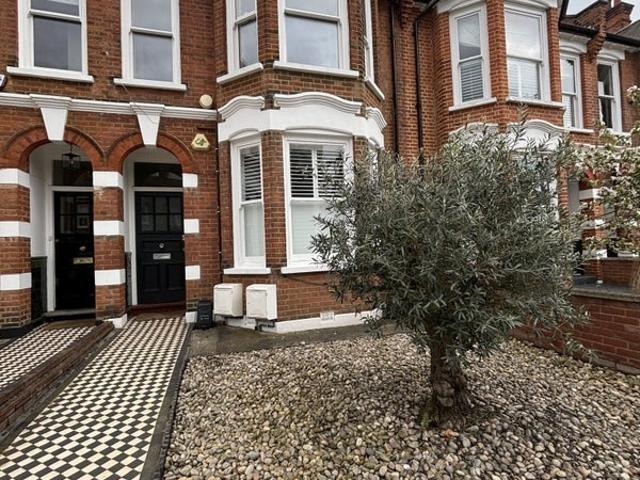 Room at Highlever Road, Greater London