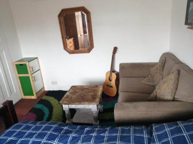 Room at Hillview Road, Bournemouth