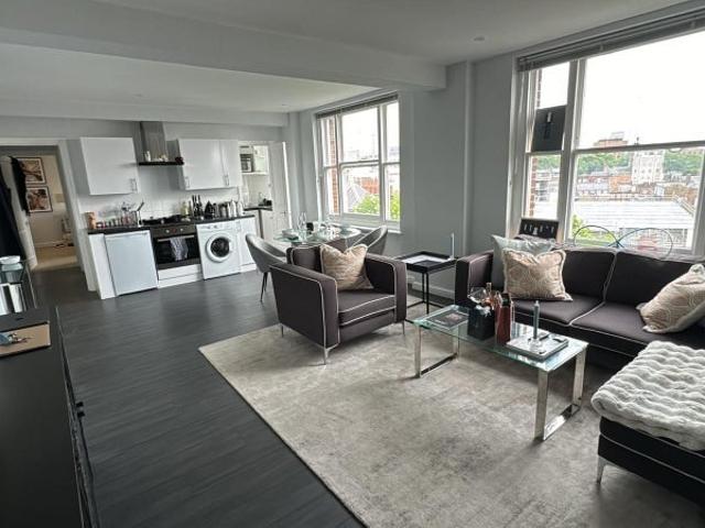 Room at Hill Street, City of Westminster
