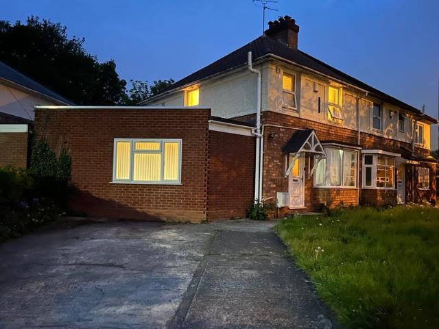Room at Hilldrop Grove, Birmingham