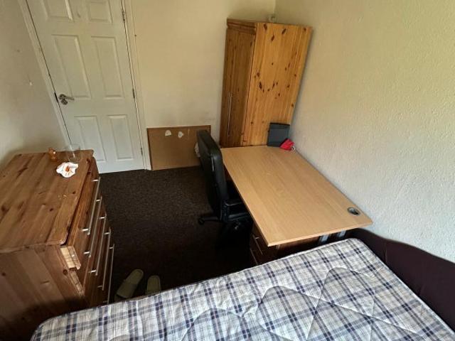 Room at Hilldrop Grove, Birmingham