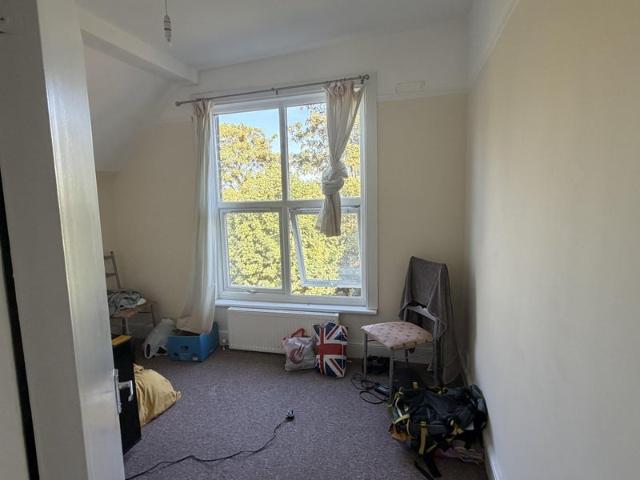 Room at Hillfield Park, Greater London
