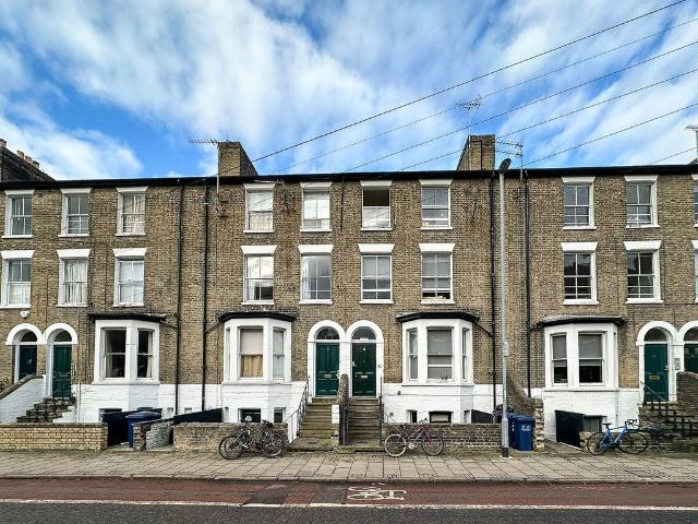 Room at Hills Road, Cambridge