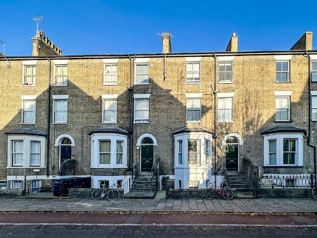 Room at Hills Road, Cambridge