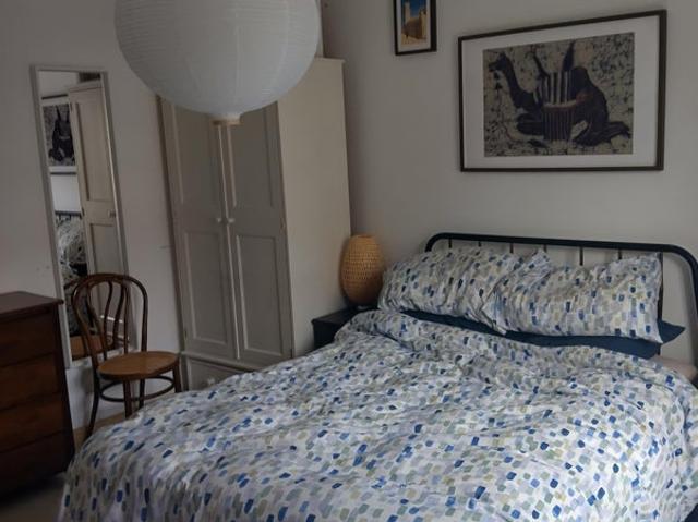 Room at Hillside Road, Greater London