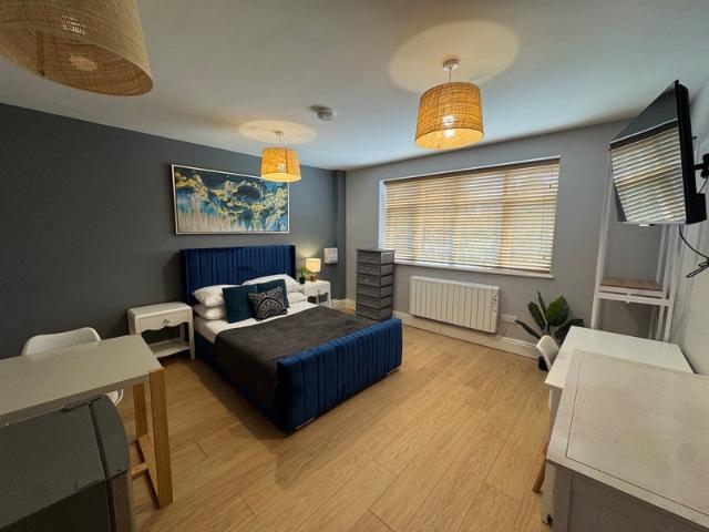 Room at Himley Road, Dudley