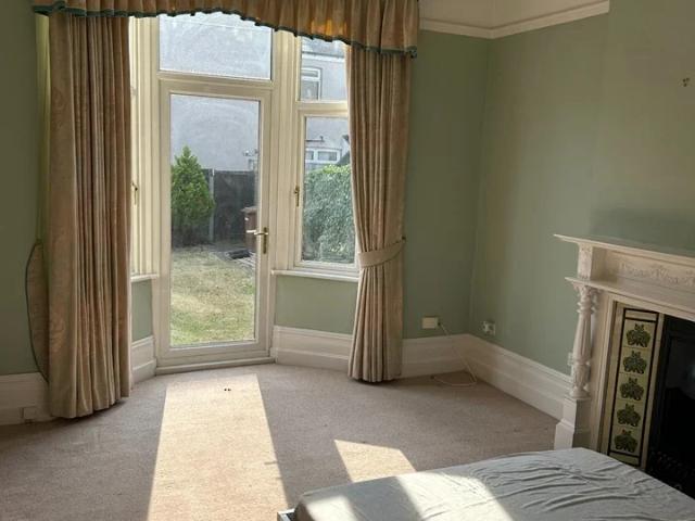 Room at Hindes Road, Greater London