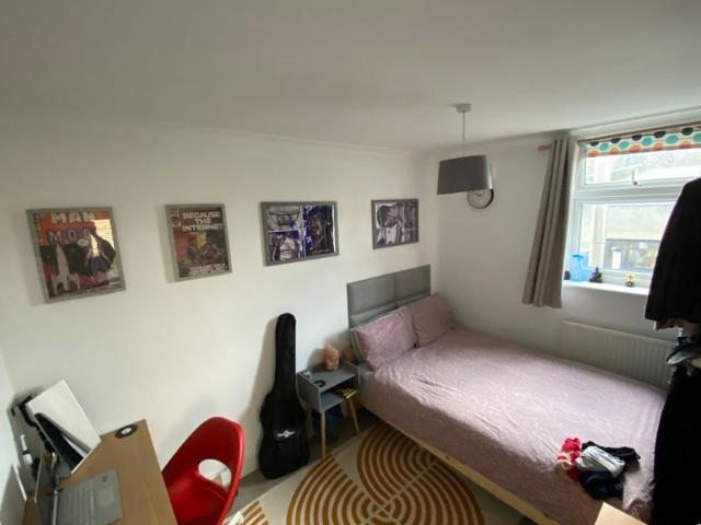 Room at Hindmans Road, Greater London