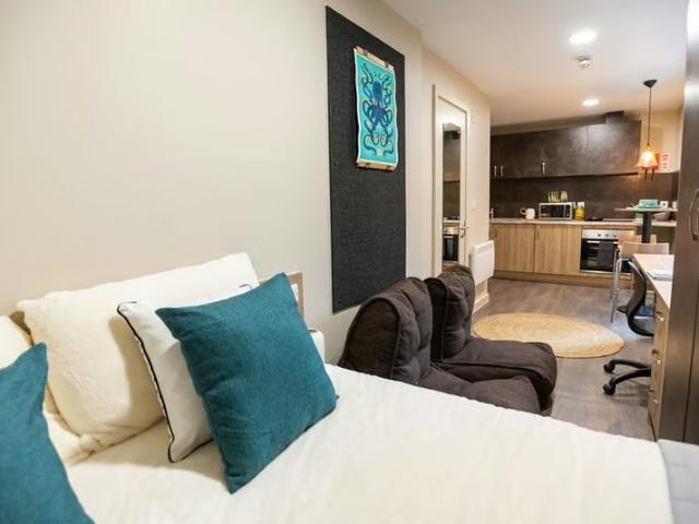 Room at Hinton Road, Bournemouth