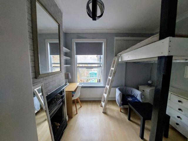 Room at Hitcham Road, Greater London