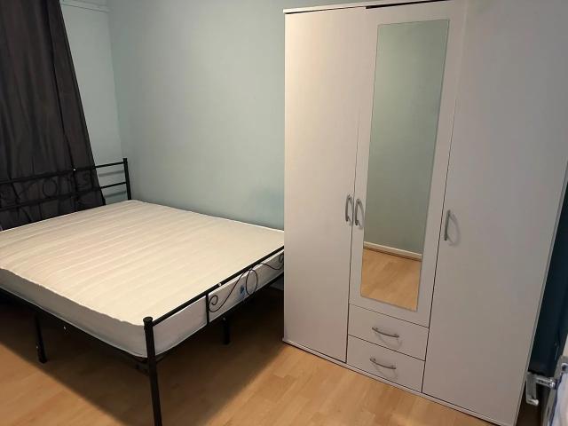 Room at Hitchin Close, Greater London