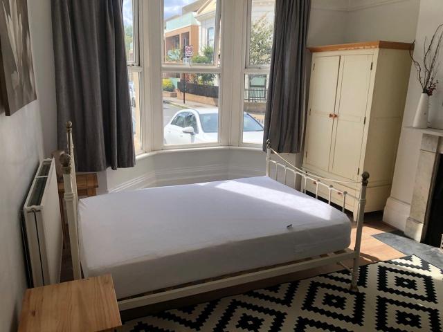 Room at Hither Green Lane, Greater London