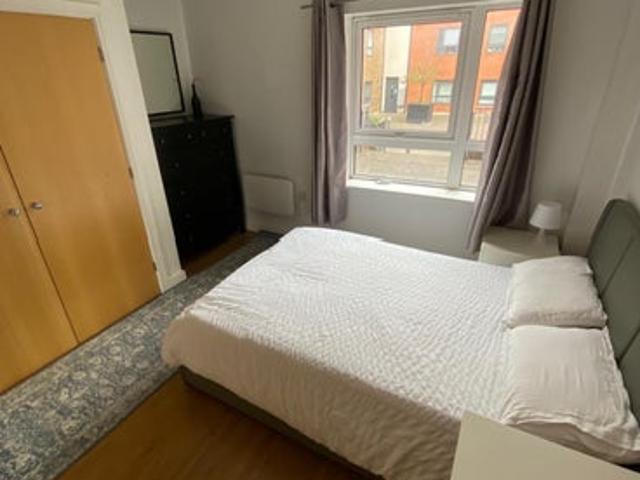 Room at Hither Green Lane, Greater London