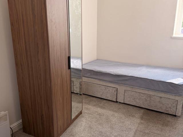 Room at Hive Street, Chadderton