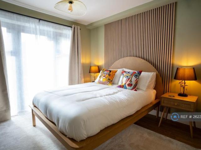 Room at Hobs Moat Road, Metropolitan Borough of Solihull