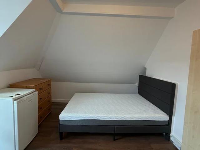 Room at Hoe Street, Greater London