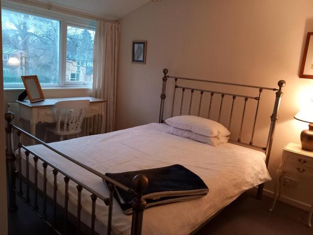 Room at Holme Chase, Elmbridge