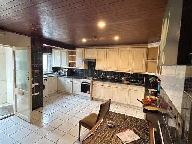 Room at Holly Drive, Maidenhead