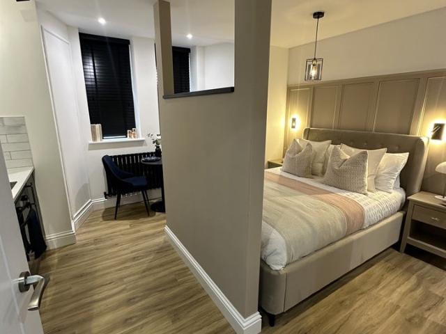 Room at Holly Road, Northampton