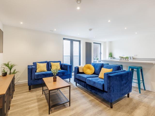 Room at Holly Street, Sheffield