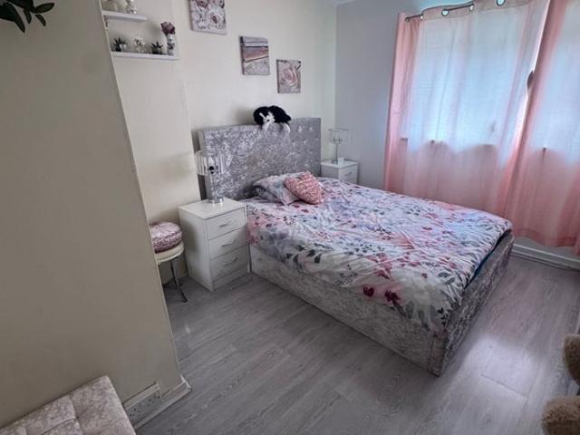 Room at Hollybush Estate, Cardiff