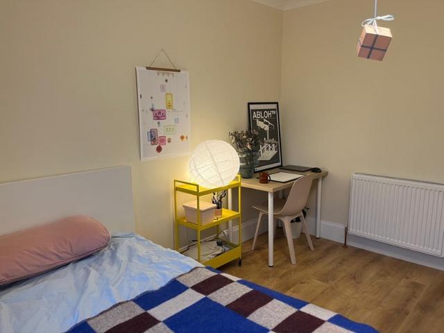 Room at Hollydale Road, Greater London