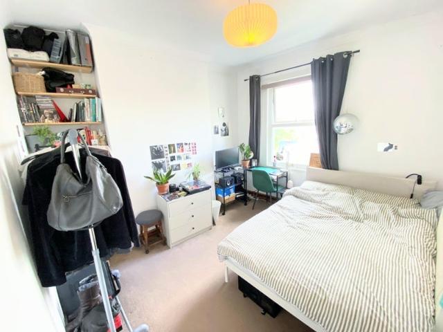 Room at Hollydale Road, Greater London