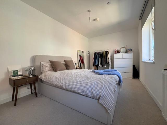 Room at Hollydene, Greater London