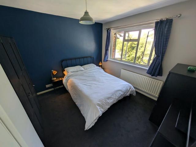Room at Hollytree Avenue, Swanley