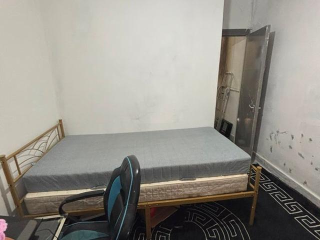 Room at Holland Road, Greater London