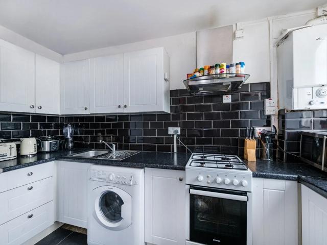 Room at Holliday Square, Greater London