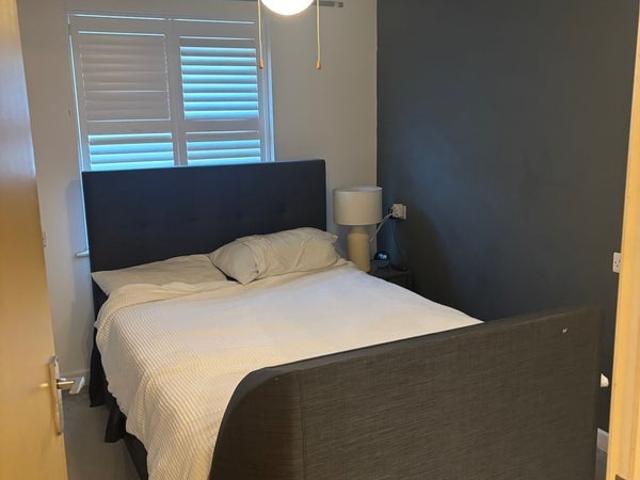 Room at Holst Avenue, Witham