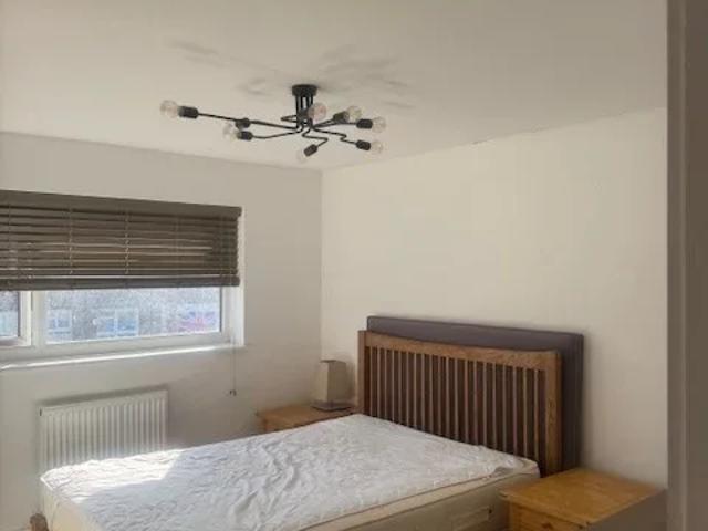 Room at Homefield Road, Chichester