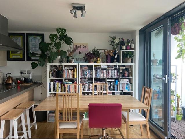 Room at Homerton Road, Greater London