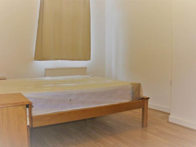 Room at Homerton Road, Greater London