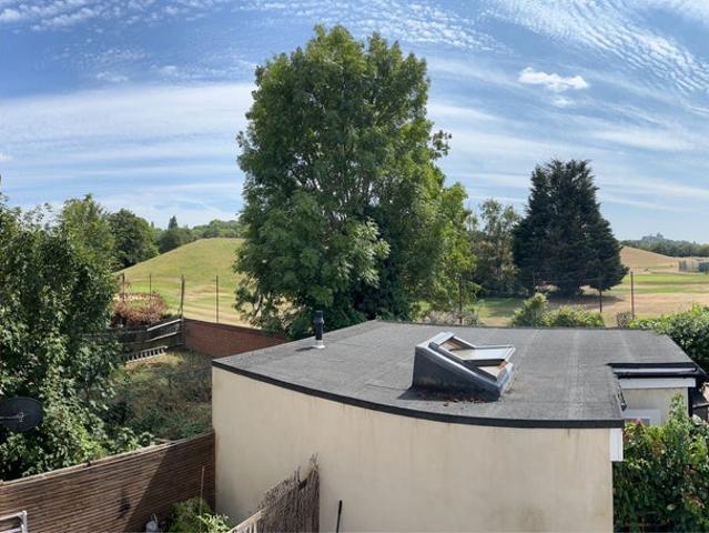Room at Homestall Road, Greater London