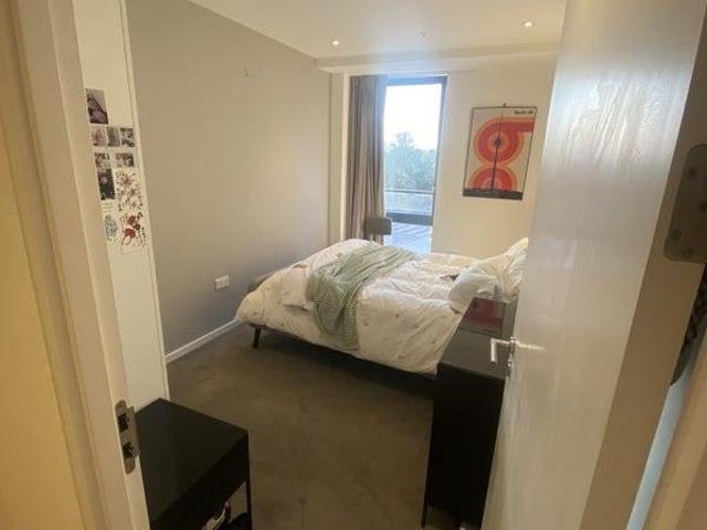 Room at Honour Lea Avenue, Greater London